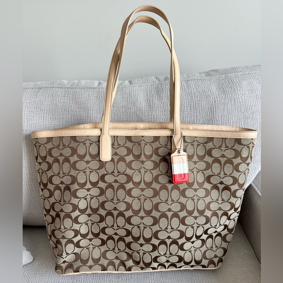 Coach | Bags | Coach Signature C Tote | Poshmark